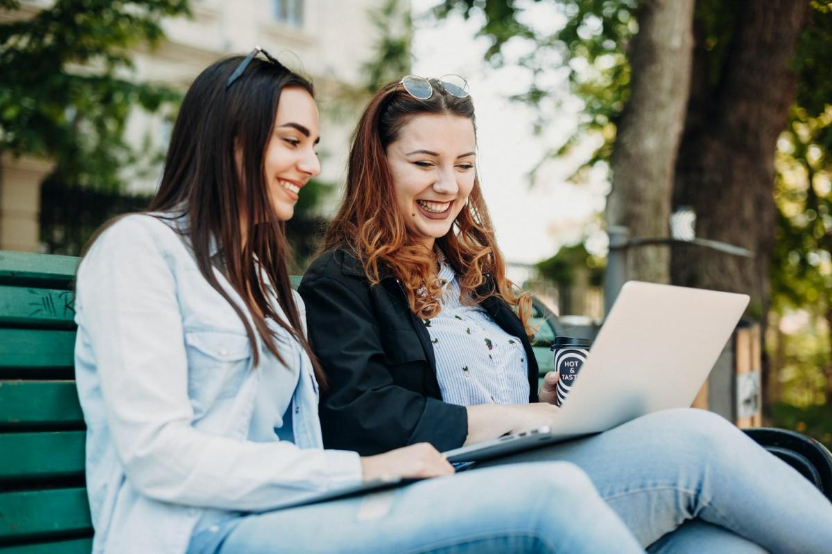 Holistic Language Learning: The Ultimate Guide to Integration | Expat ...